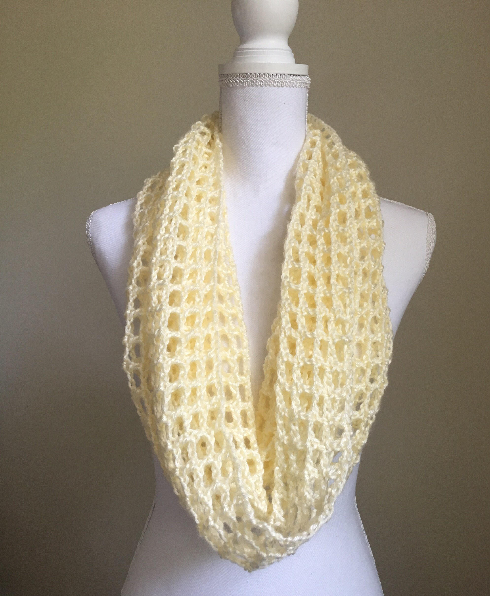 3 Beautiful Crochet Lace Scarf Pattern Easy to Make - mecrochet.com